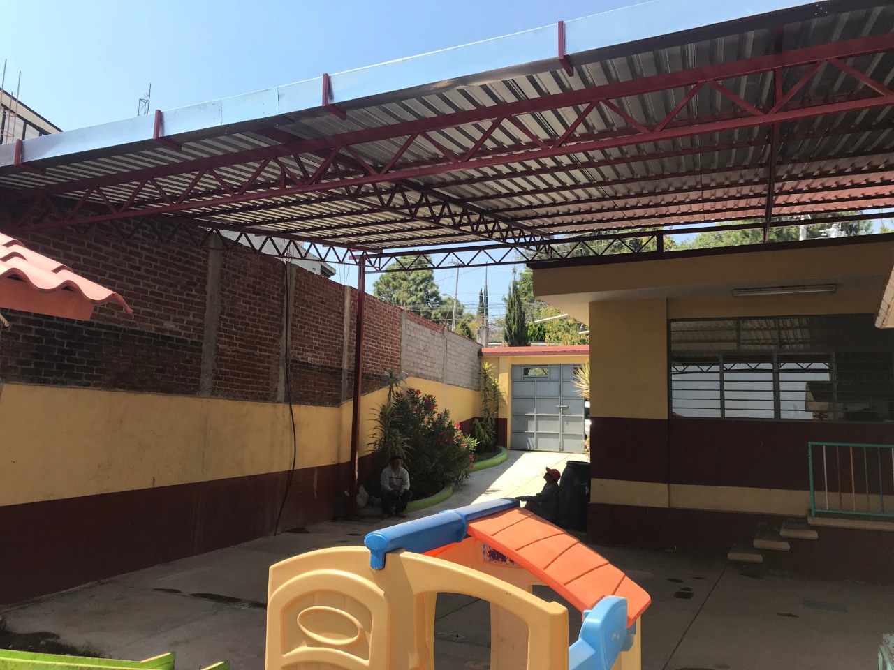 ESCUELA GALILEO GALILEI CUENTA CON TECHUMBRE NUEVA – H. Ayuntamiento de Tacámbaro 2024-2027